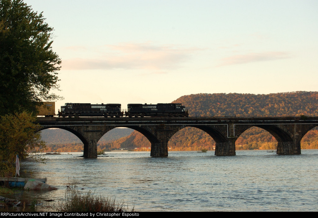 NS 9-40CW 8976 & 9738 cross the Rockville Bridge
